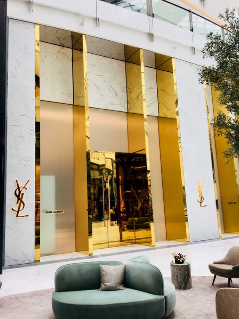 YSL: The Art of High Fashion and Style in the VIP Zone – eWEErything